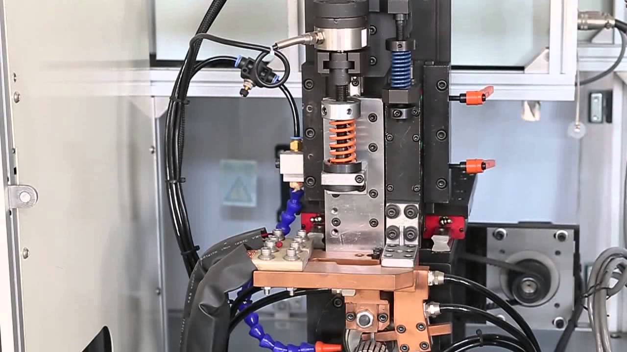 COMMUTATOR HOT STACKING MACHINE - YouTube