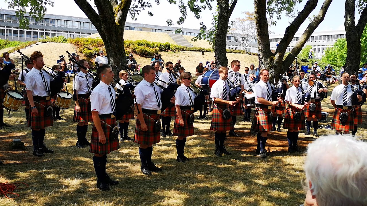 The Music Man by Simon Fraser University Pipe Band - YouTube