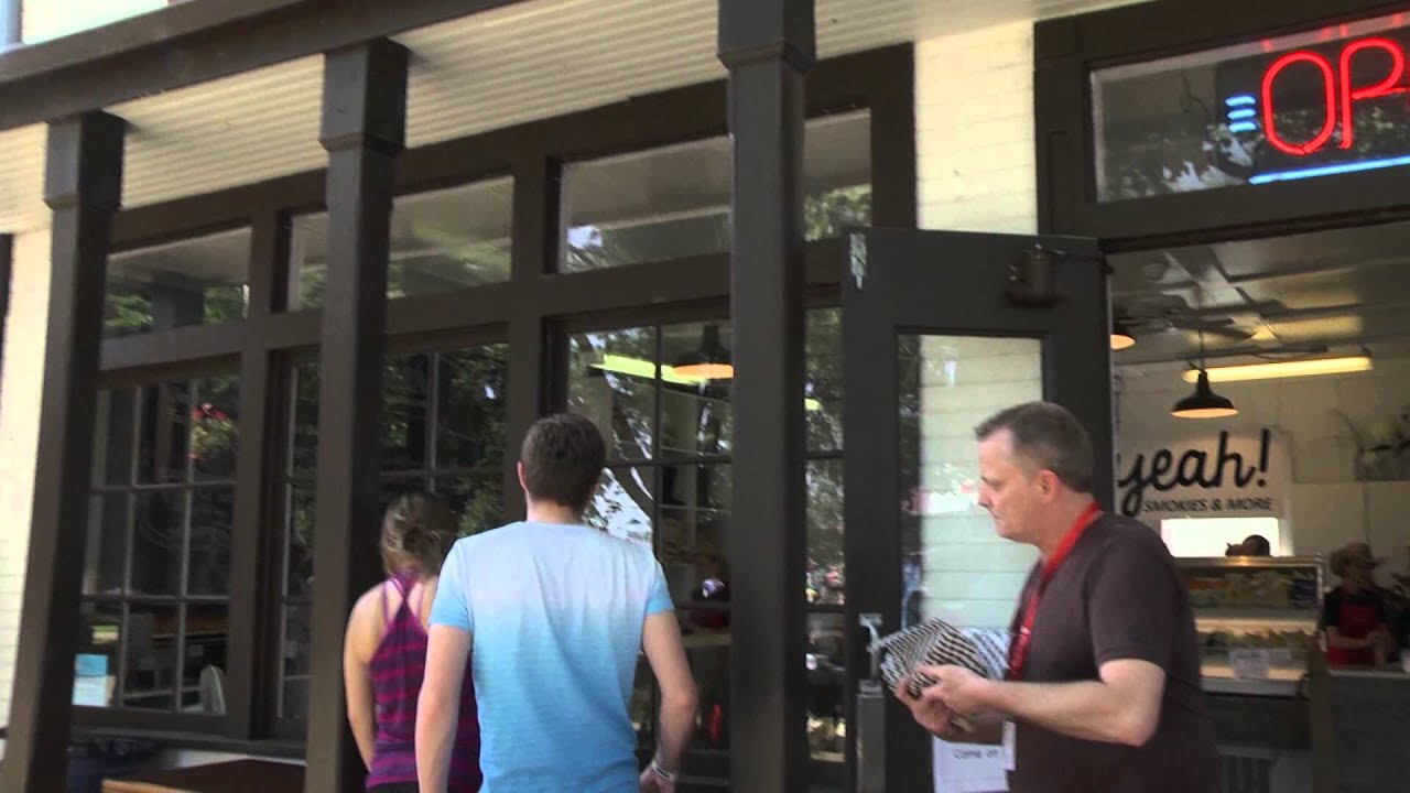 Calgary Stampede Roving Reporter - Weadickville - YouTube