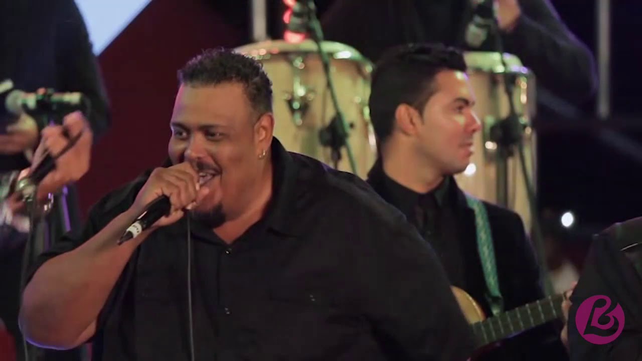 01 Elito Reve y su Charangon Mi salsa tiene sandunga - YouTube