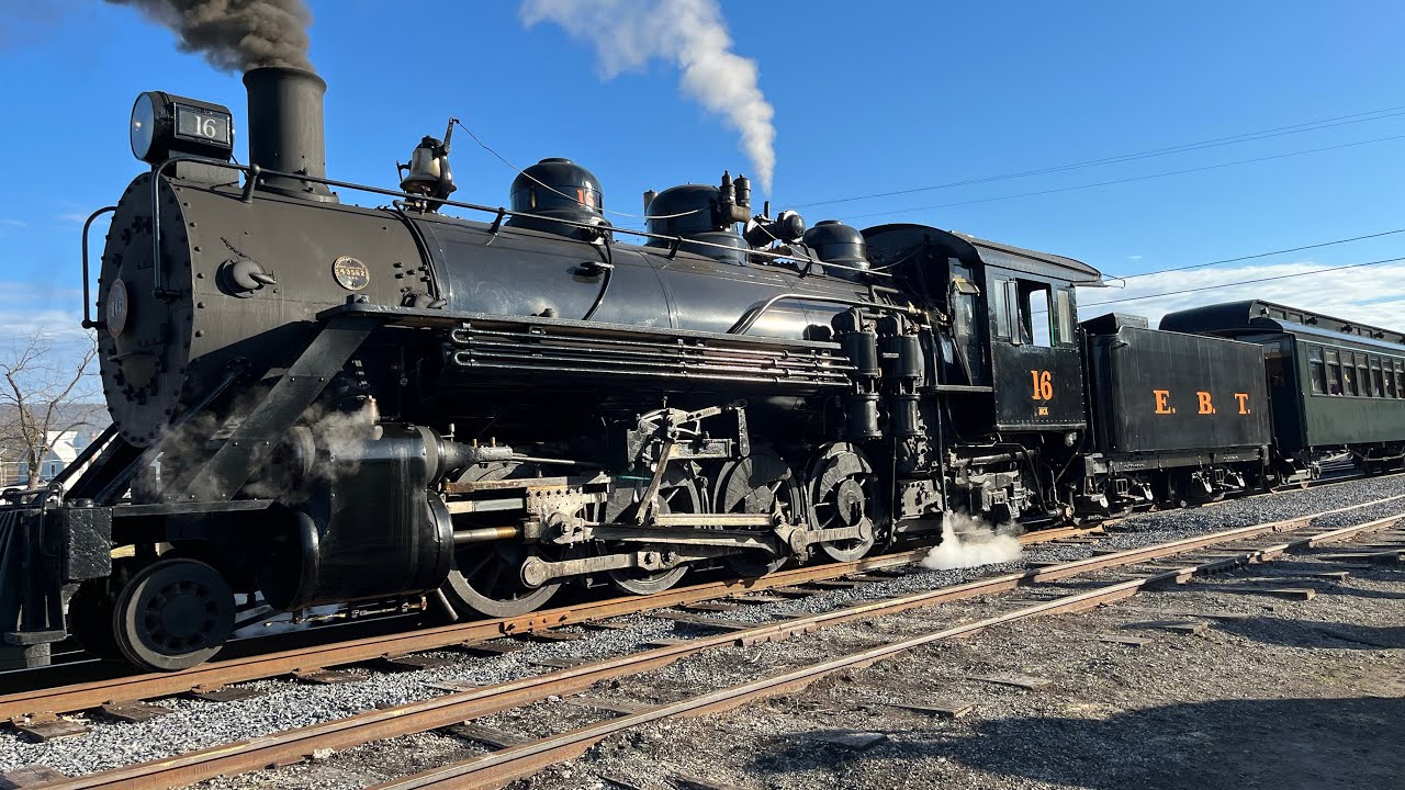 4pm train ride EBT 16 departing the station - YouTube