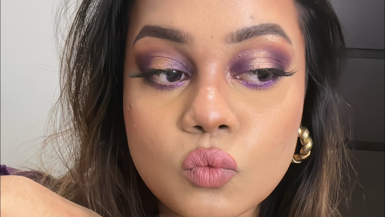 Cutest eye shadow pocket palette💟 |purple eye makeup | smooth look ...