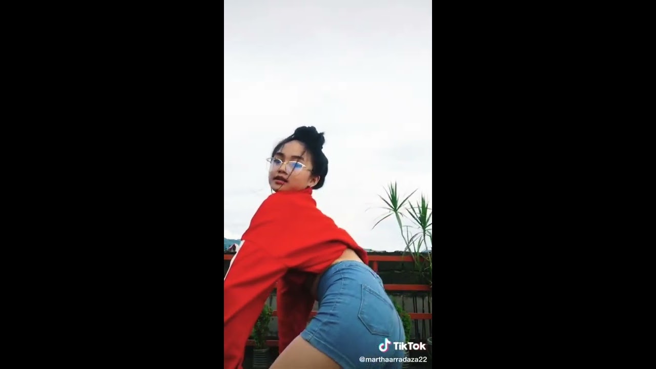 •𝑀𝐴𝑅𝑇𝐻𝐴 𝐶𝐸𝐿𝐼𝑁𝐸 𝐴𝑅𝑅𝐴𝐷𝐴𝑍𝐴• smooth throw it back compilation. - YouTube