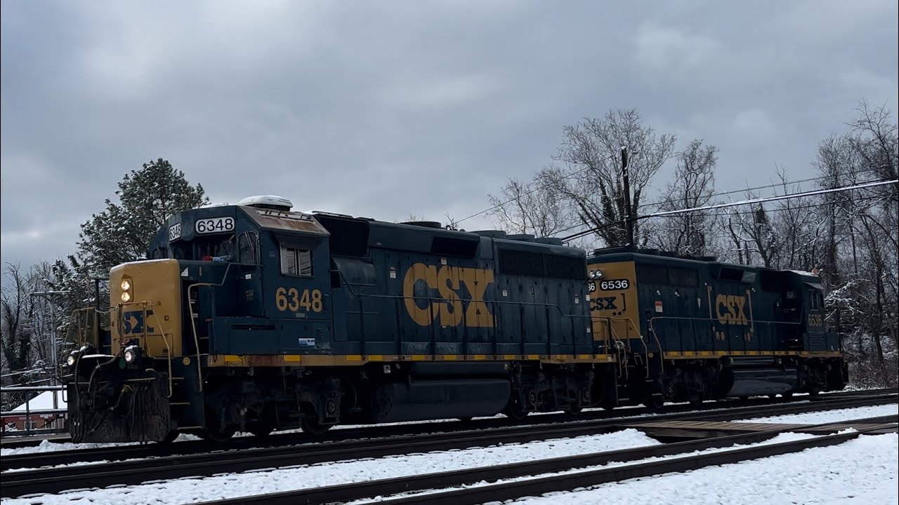 CSX local freight train - YouTube