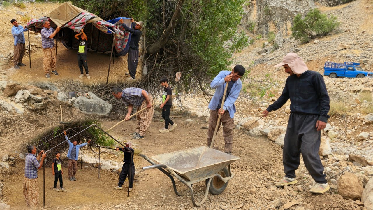 beginning of the summer migration of nomads to the mountain slopes ...