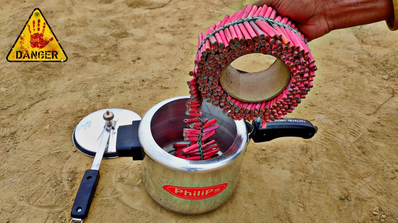 Pressure Cooker Vs 1000 Wala | Crackers Testing In Pressure Cooker ...