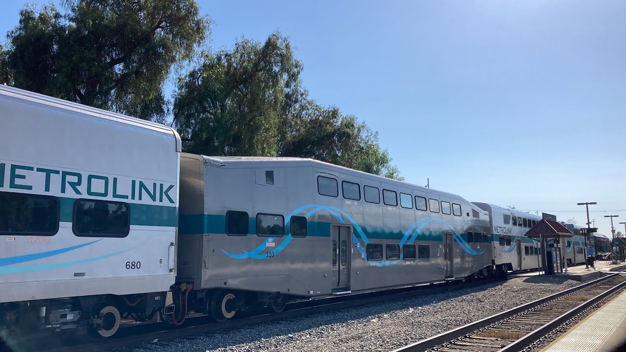 Metrolink 118 with SCAX 110 a refurbished BBL + LOF65 with 6339 8/17/22 ...