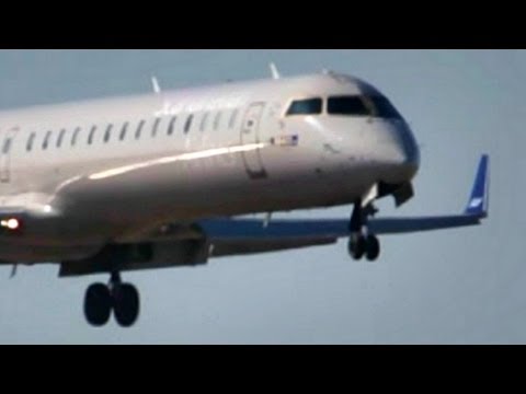 SAS / CRJ-900 Landing at Copenhagen Kastrup (1 minute. Just plain ...