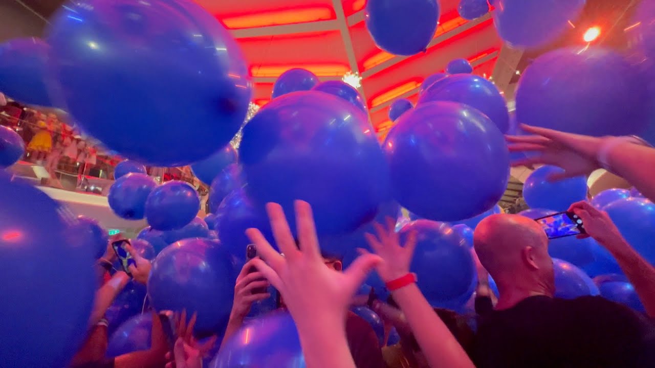 Balloon Drop. Day 1. Symphony of the Seas. 7 nt Eastern Caribbean ...