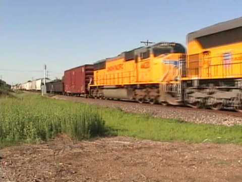 UP SD70ACe 8549 West with a Manifest - YouTube