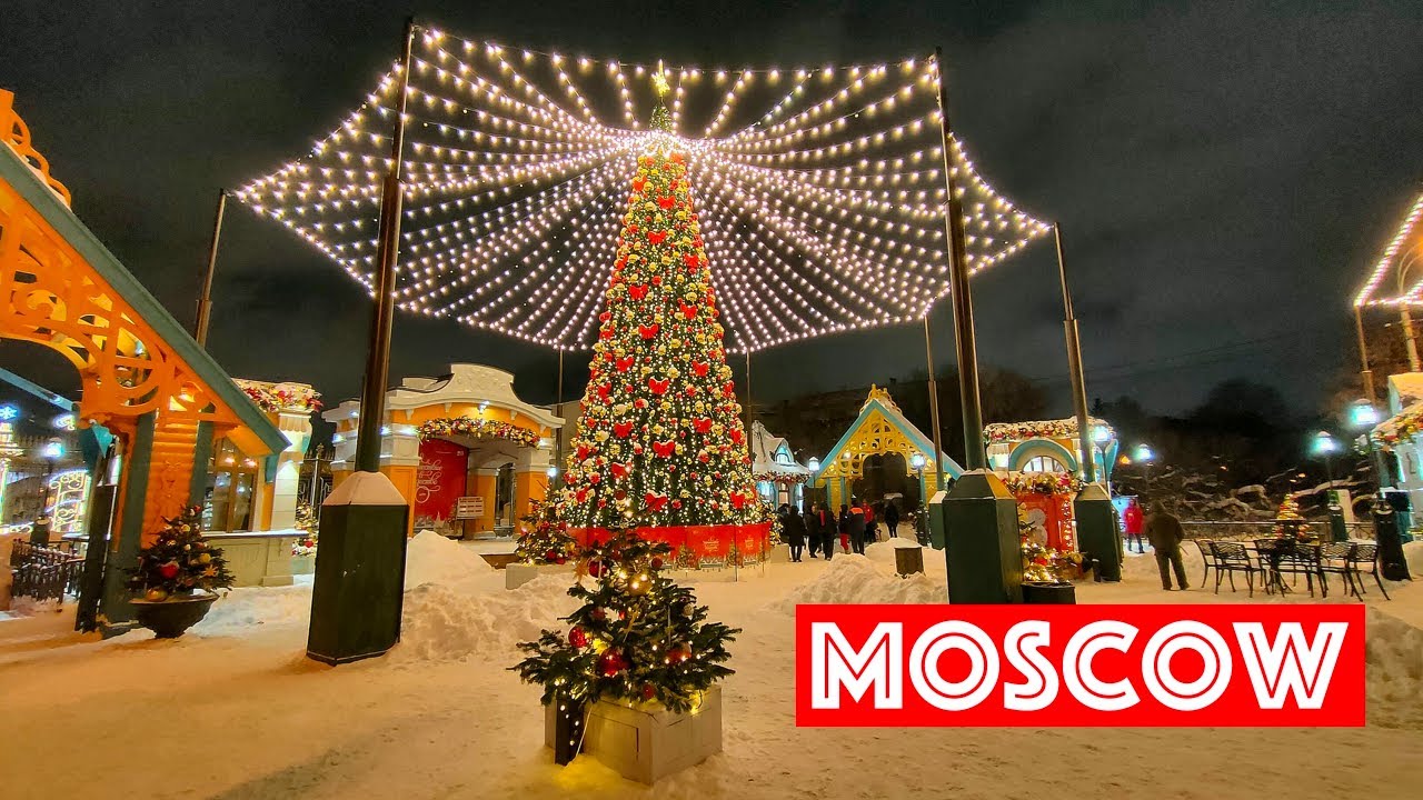 Exploring Moscow's Winter Wonderland & Christmas Markets - YouTube
