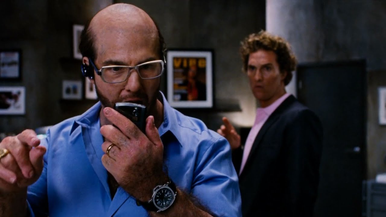 Tropic Thunder: Les Grossman talks to the Flaming Dragon. - YouTube