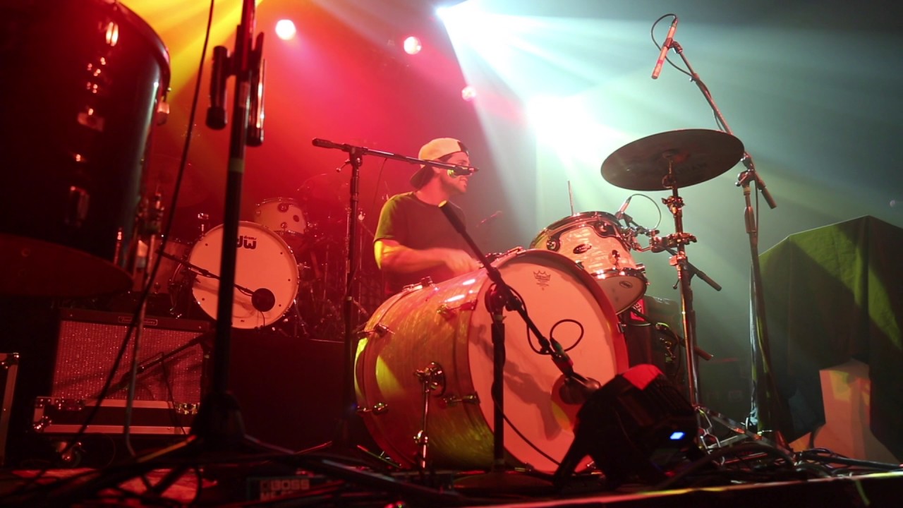 Adam Friedman Performs Live in Philly! - YouTube