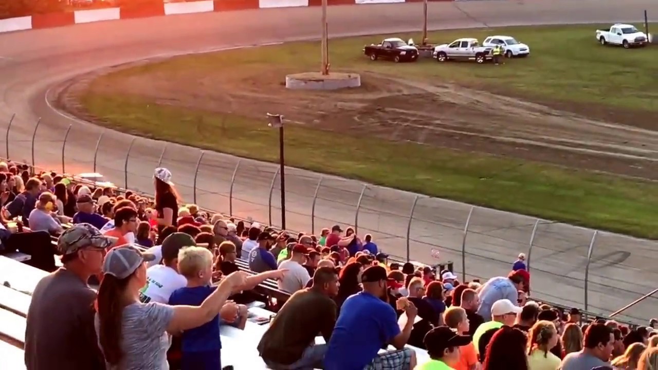 Central States Region Super Cups feature race Grundy County Speedway 7 ...