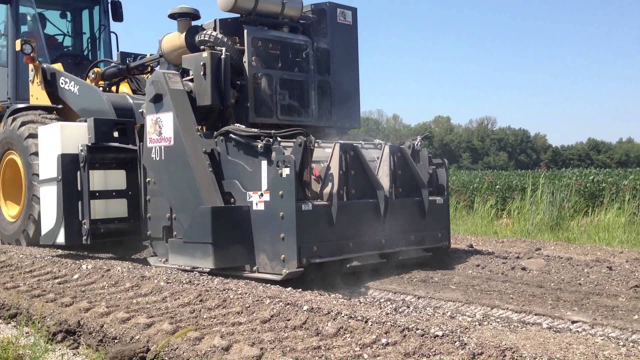 RoadHog RH60200 reclaiming a chip and sealed road. - YouTube