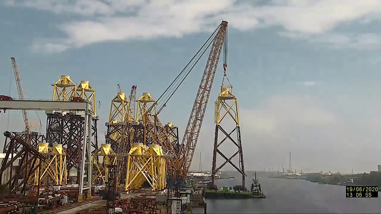 !!Sarens SGC-120 Lifting Jackets for MoreEast Offshore Wind Farm ...