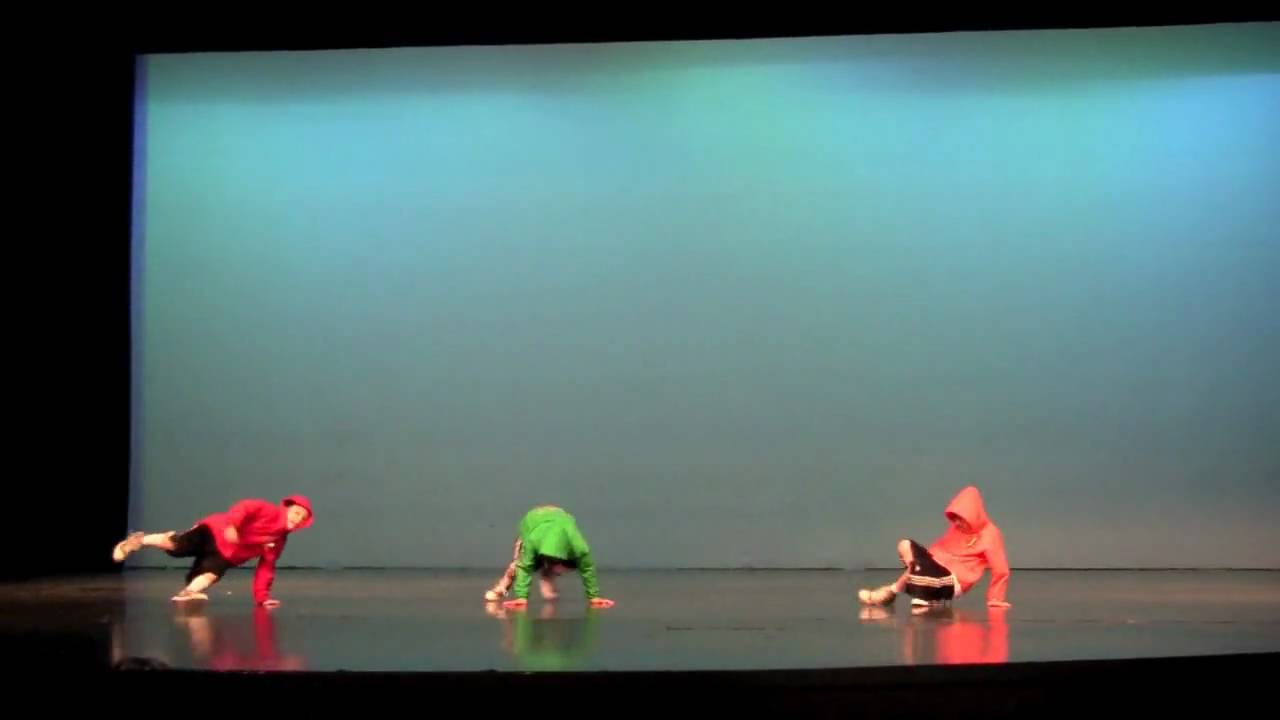 Liam in the 3 Stooges Trio Hip Hop - Bedazzled Dance Champions - YouTube