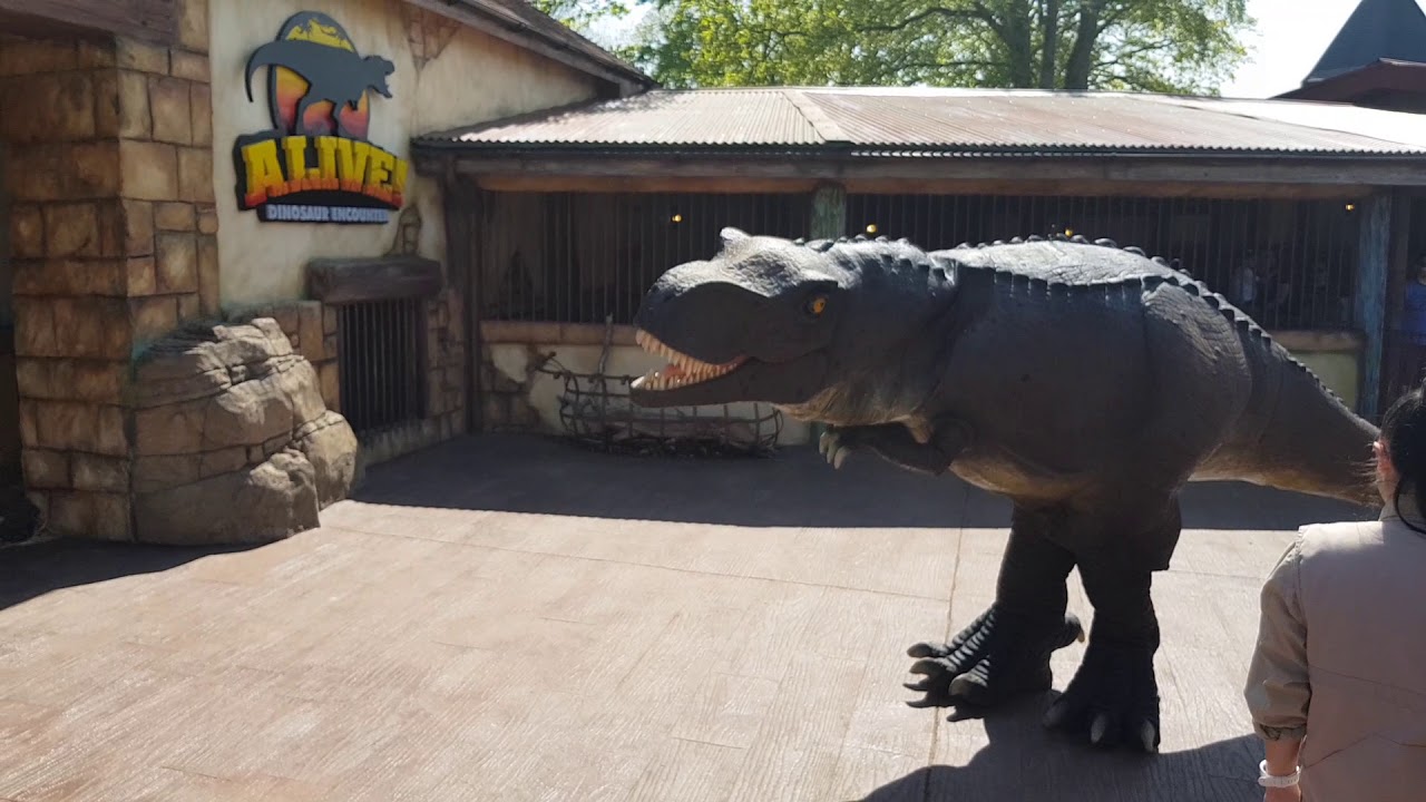 ALIVE! Dinosaur Encounter-Paultons Park - YouTube