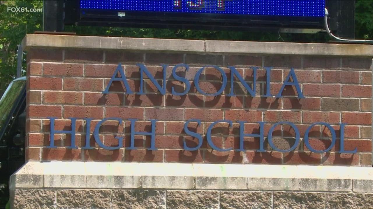 School threat prompts lockdown, early dismissal at Ansonia HS - YouTube