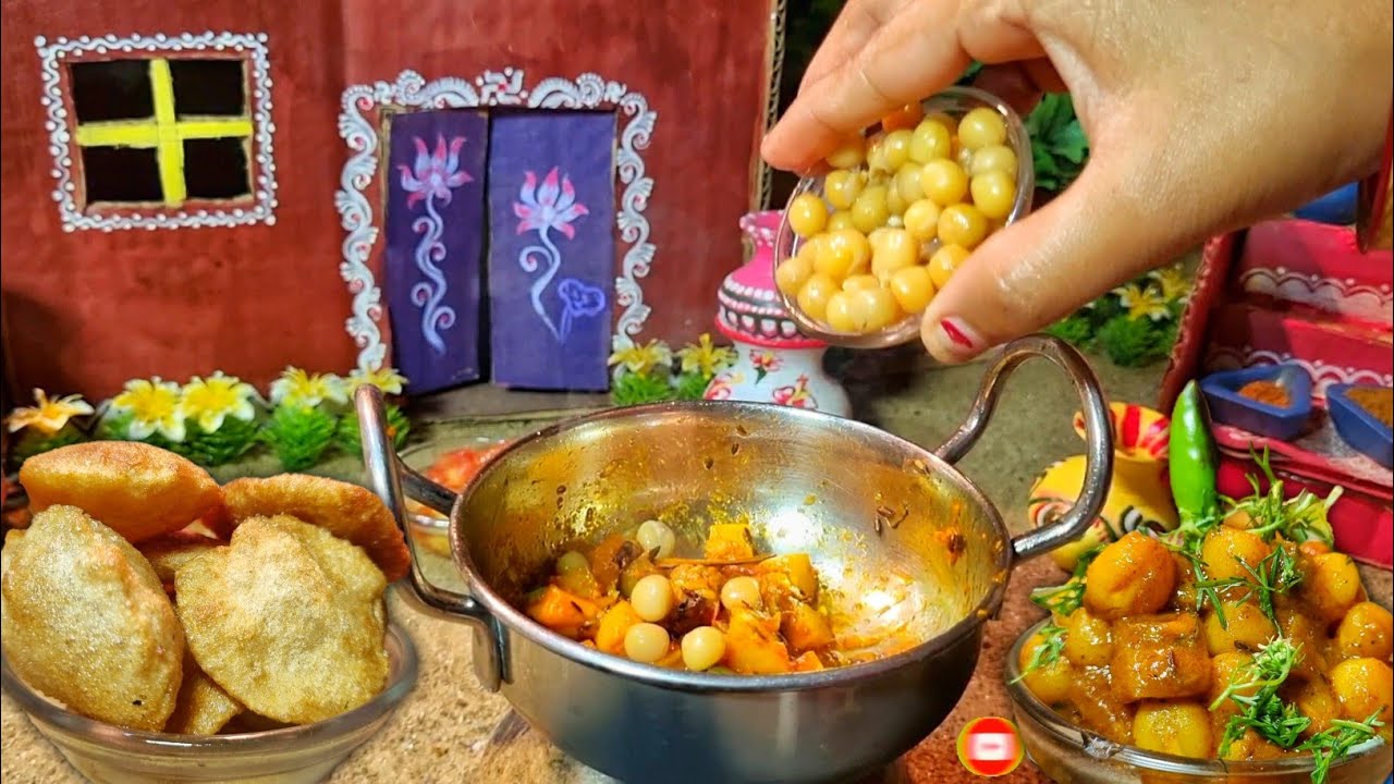 Pure Veg Special Luchi+Gugni 🍲🍪 Recipe in Bengla Style|| luchi gugni ...