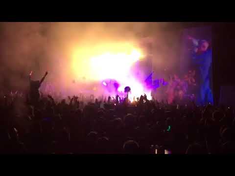 Machine Gun Kelly - Can't Walk (Live at EST Fest IV - 2017) - YouTube