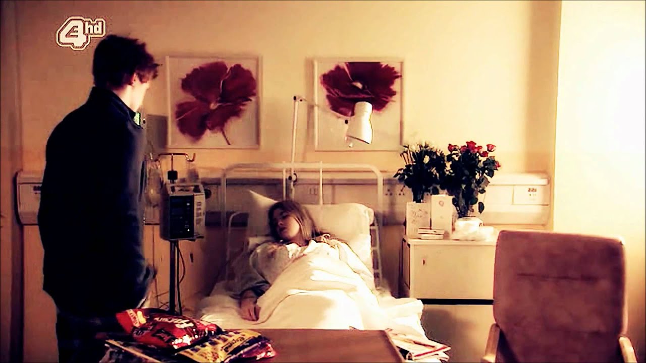 Skins: Alo and Mini (Don't Go) - YouTube