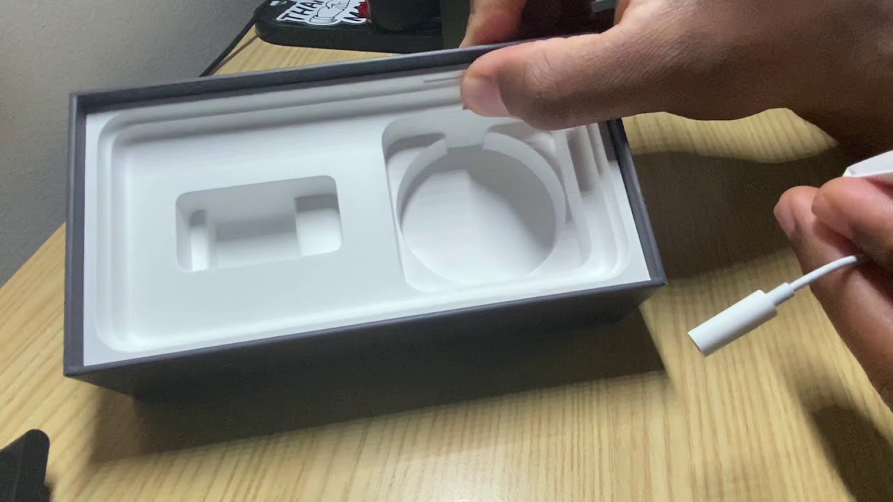 iPhone Packaging Design (is There Much of a Difference?) - YouTube