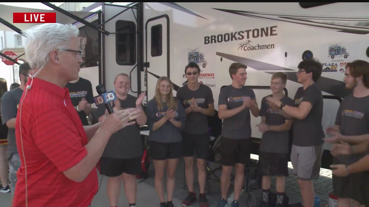 RVTV Indianola: Ed is striking it up with the marching band - YouTube