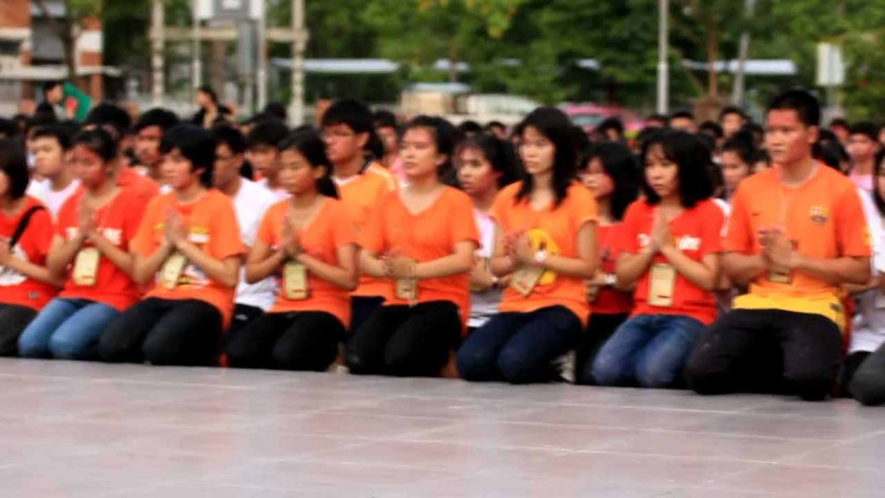 [HD] FIRST STEP KMITL 2012 - YouTube