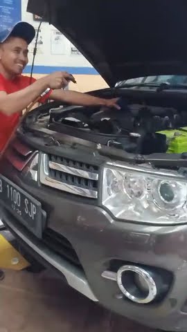Vacuum Oli-Mitsubishi Pajero SMV Cilandak Tengah Jkt Slt - YouTube