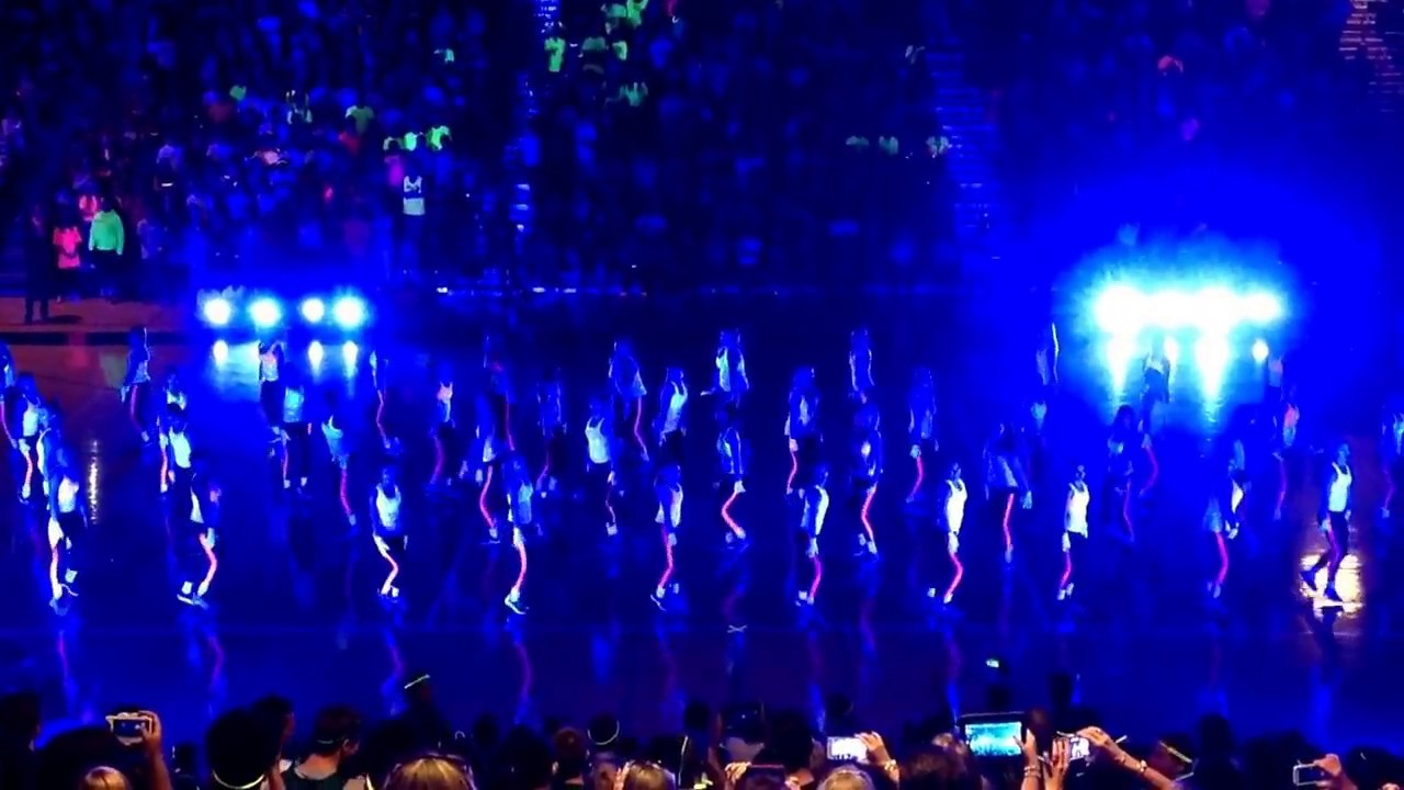 Glow stick Pep Rally 2016 - YouTube