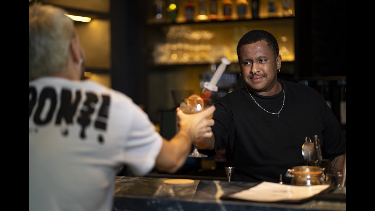 Exploring the ULTIMATE Batman-Themed Cocktail Bar: an Immersive ...