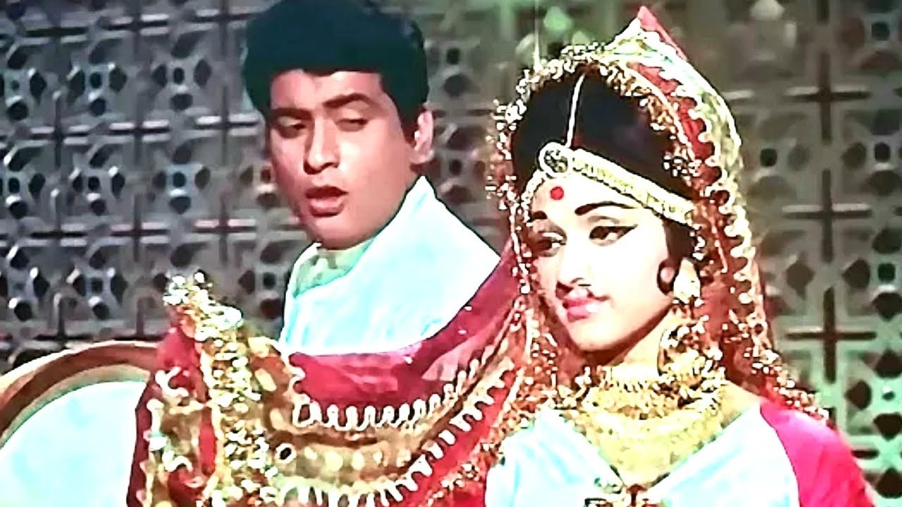 DULHAN CHALI O PAHAN CHALI TEEN RANG KI CHOLI | FILM POORAV AUR PASCHIM ...