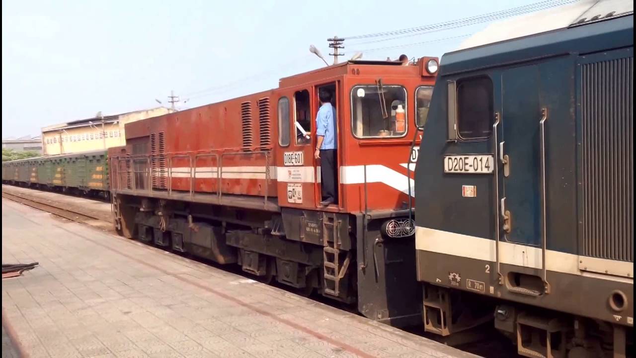 D20E - 014 & D18E - 601 German Belgian locomotives whistles & drums ...