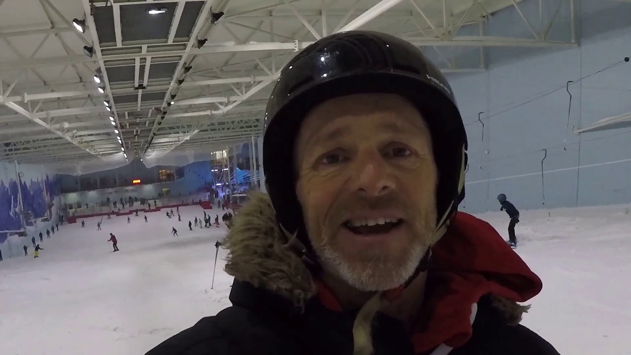 A visit to the Chill Factore indoor ski centre in Manchester - YouTube