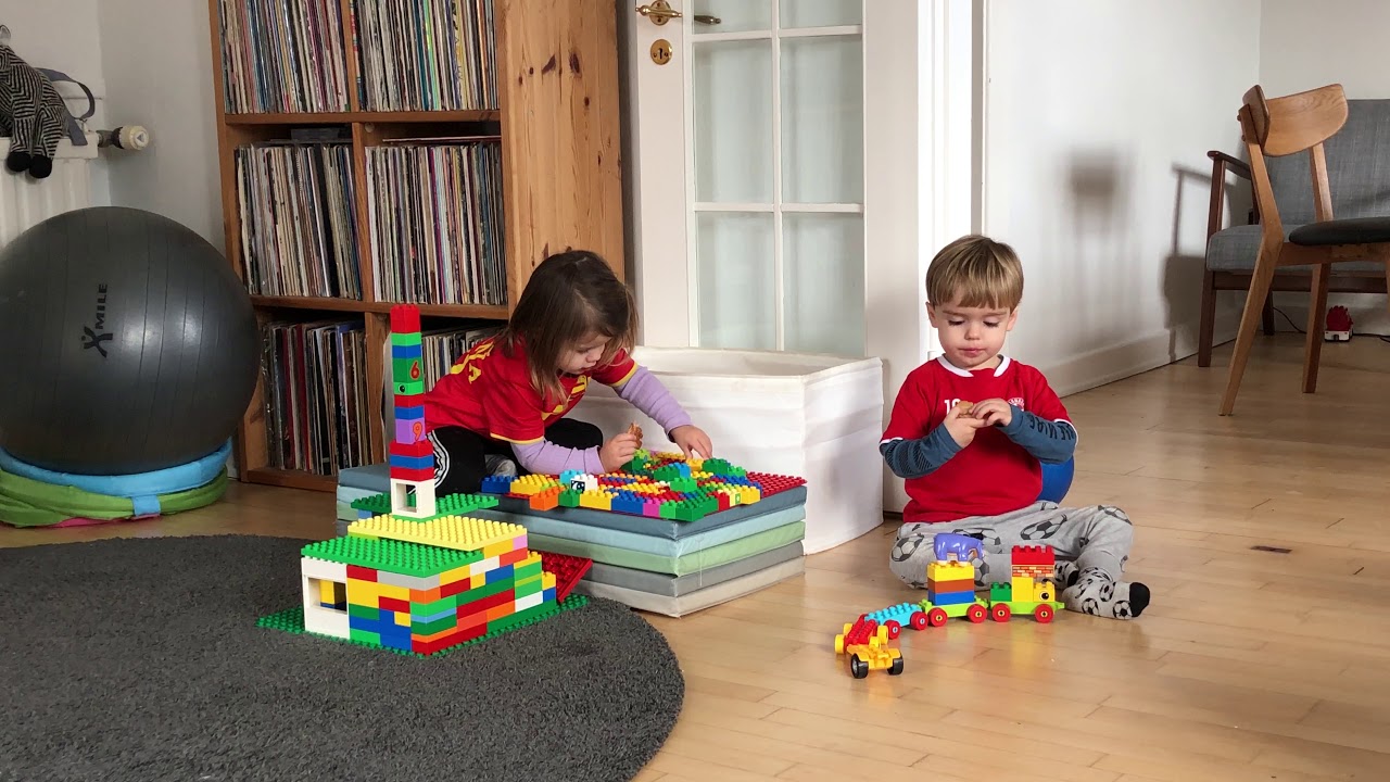 Toast og Lego - YouTube