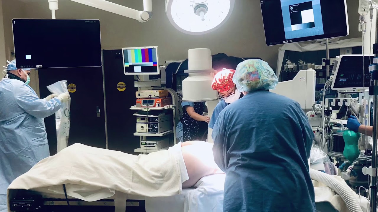 Right PCNL - YouTube