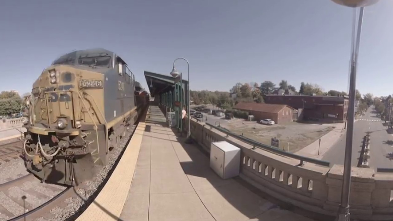 CSX Freight train in Fredericksburg 360 VR - YouTube