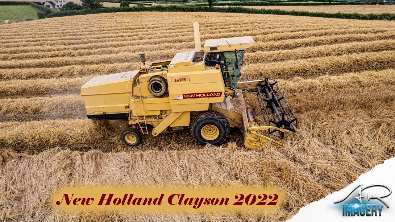 GOLDEN OLDIE Clayson 8055 cutting Winter Barley 2022 - YouTube