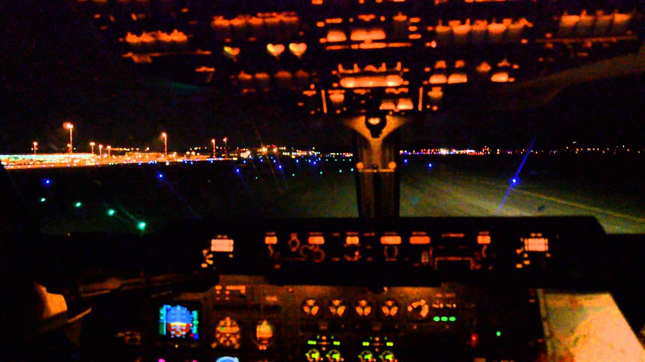 ***Cockpit view*** Night landing at Marseille - Av - YouTube