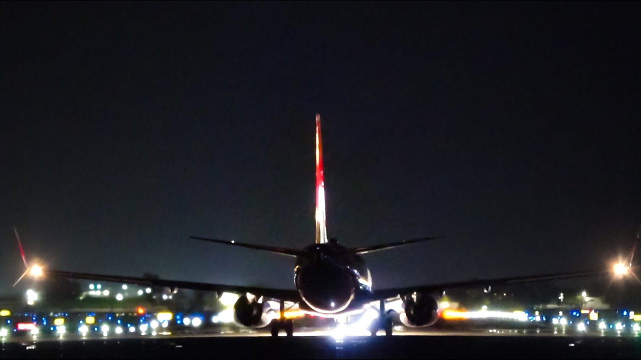 Runway Night Spotting TPA - YouTube