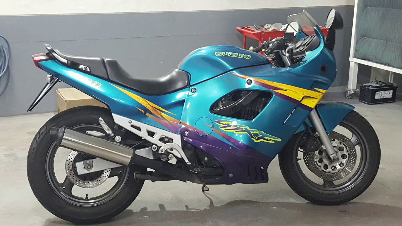 SUZUKI GSX600F - YouTube