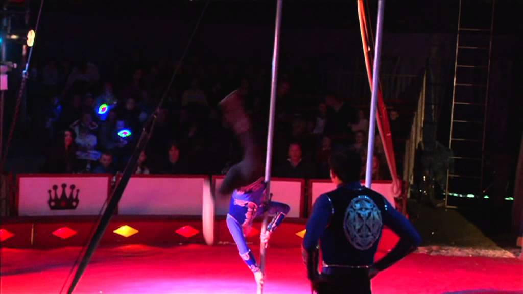 Circus Starr visits Stoke-on-Trent - YouTube