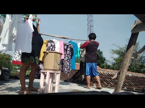 Bantuin jemur baju BUMIL
