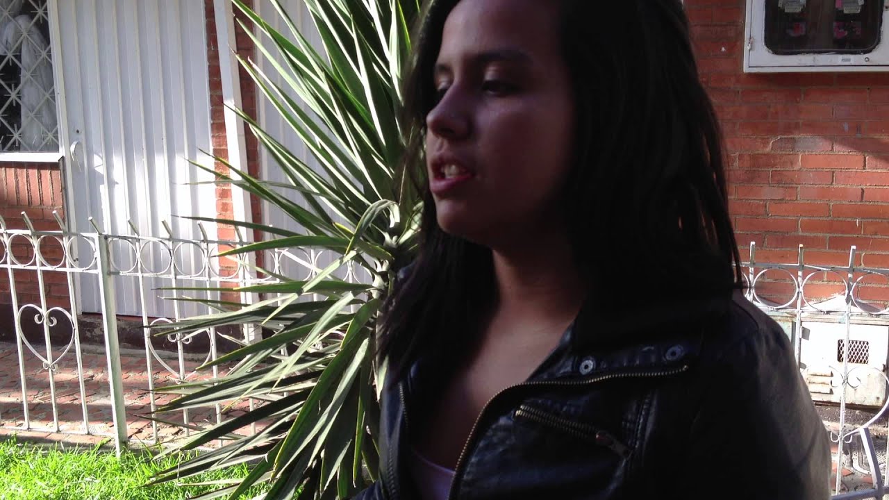 STEPHANY ESCOBAR B2 UPN - YouTube