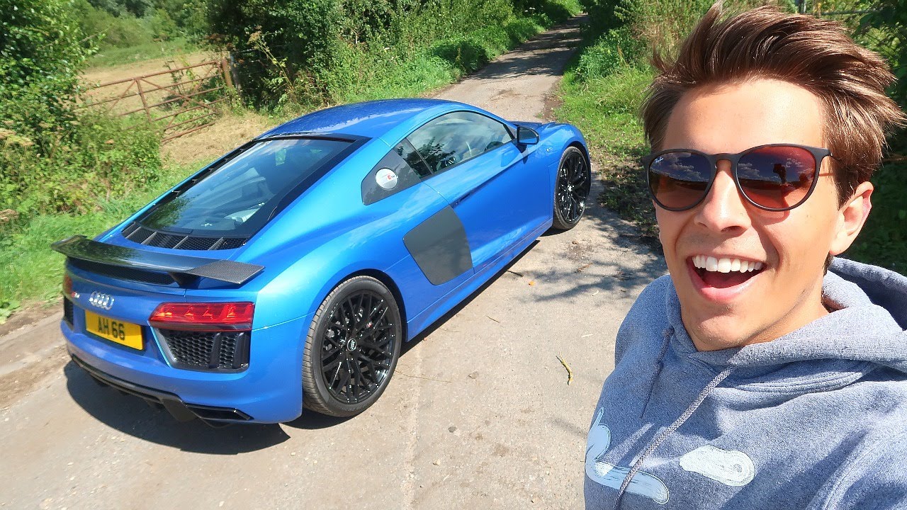FIRST DRIVE IN MY AUDI R8 V10 PLUS!! - YouTube