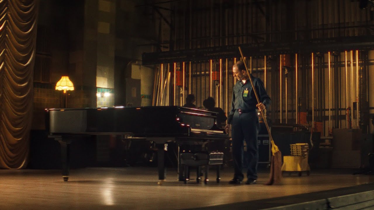 'Midnight opus', autoproducción de Amazon - YouTube