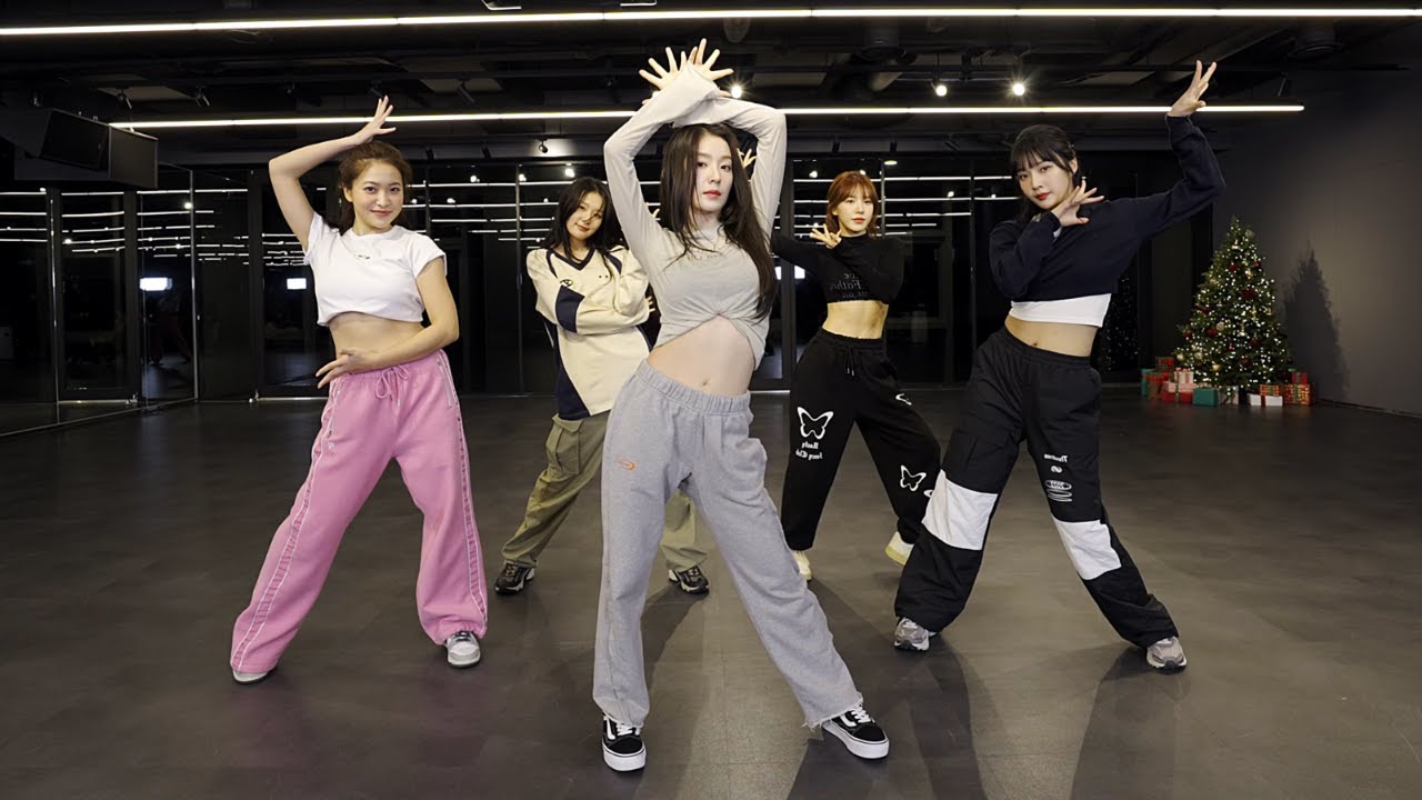 Red Velvet - 'Birthday' Dance Practice Mirrored [4K] - YouTube