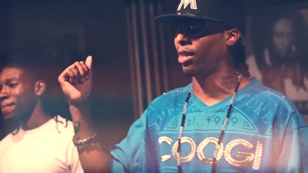 Young Duce - Studio Session - YouTube