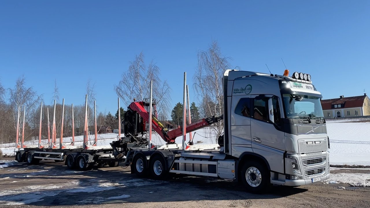 Köp Lastbil Volvo FH 16 Cranab TL12.2 med släp på Klaravik - YouTube